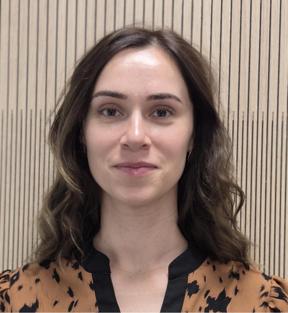 Farmacist Madalina Stoica | Dr.Max Farmacie